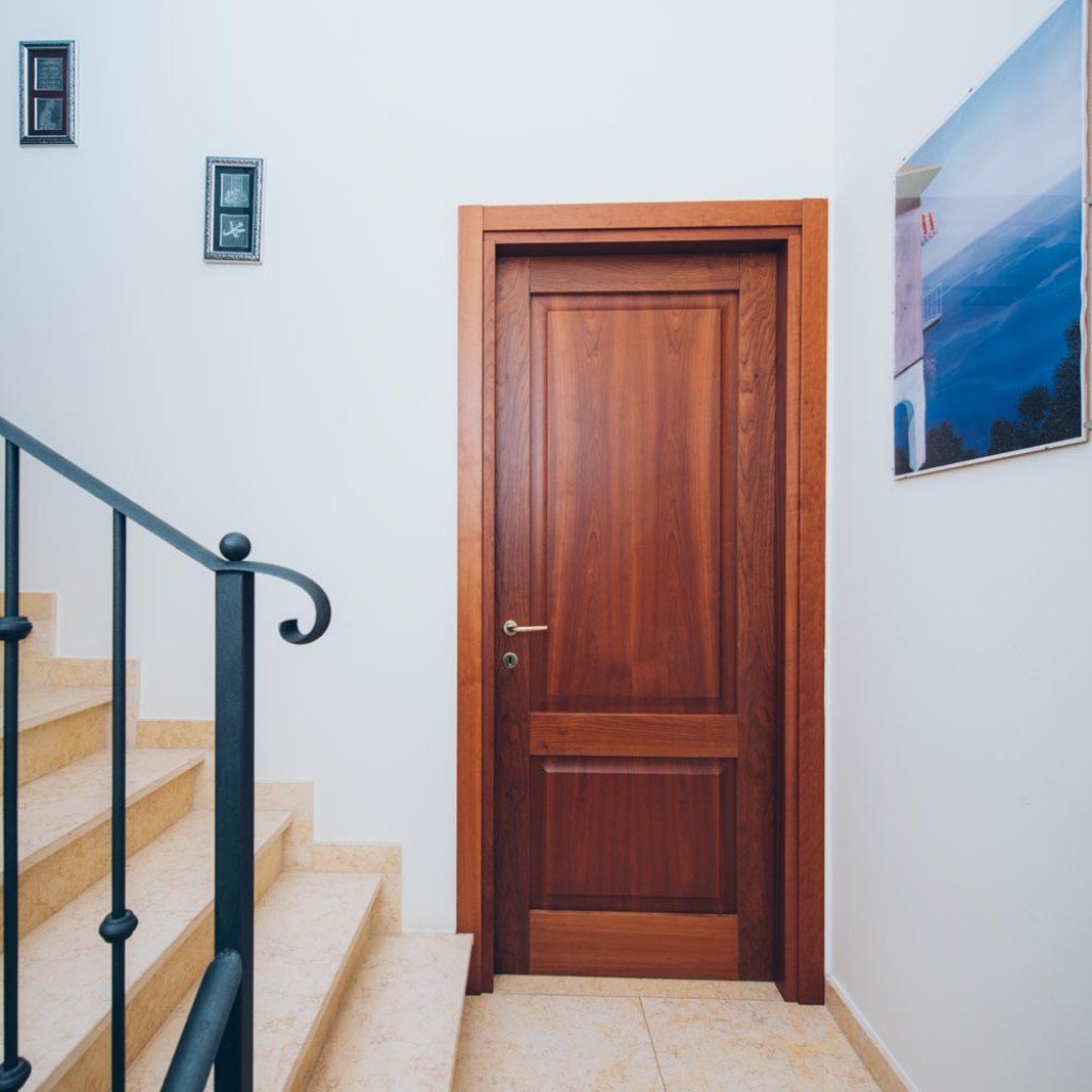 PORTE IN LEGNO per interni: produzione e vendita a Pisa, Lucca, Livorno